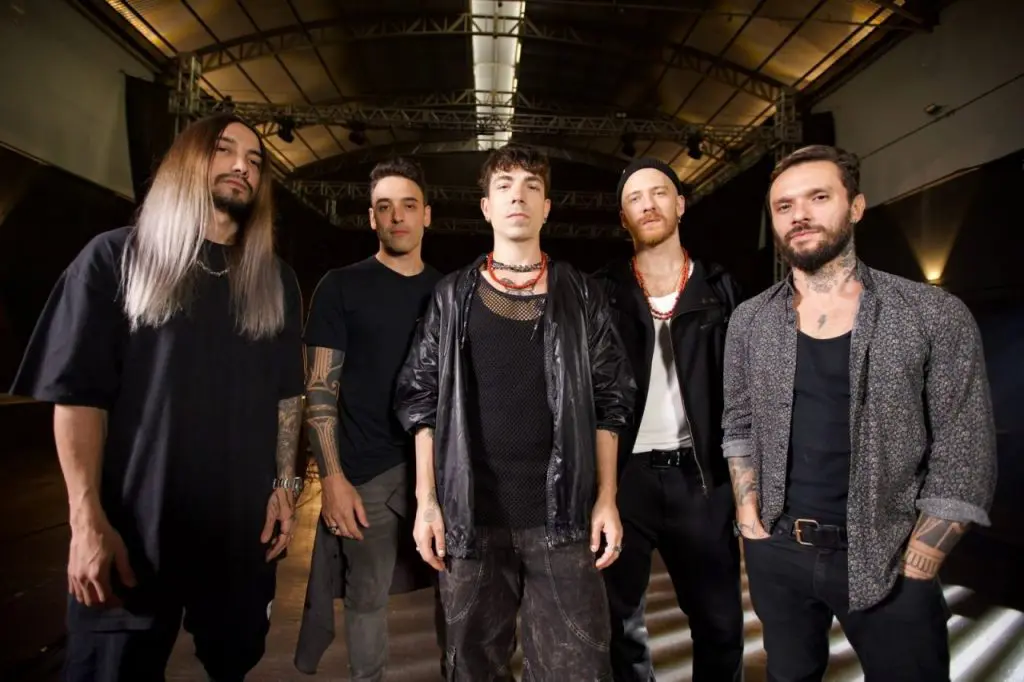 Após hiato de seis anos, NX Zero faz show de retomada no Colosso ...